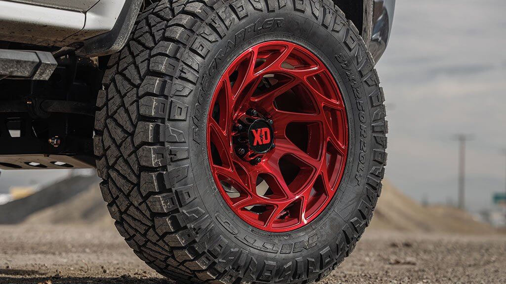 Xd Series® Xd860 Onslaught 17x9 0 6x139 7 Et 44 Red Candy