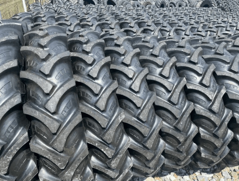 BKT® TR135 - 16.9-24 10PR (R1) E TT